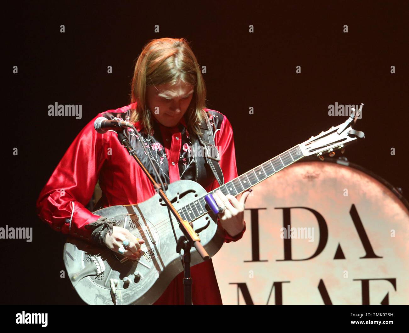 Chris Turpin with Ida Mae performs during the March of the Peaceful ...