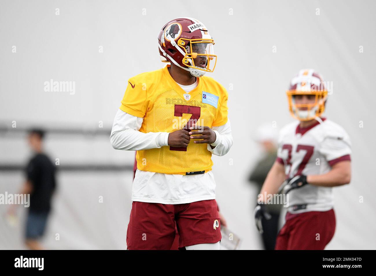 Washington Redskins quarterback Dwayne Haskins Jr. (7) stands on the ...