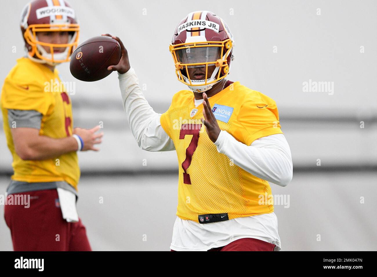 Washington Redskins quarterback Dwayne Haskins Jr. (7) throws a pass ...