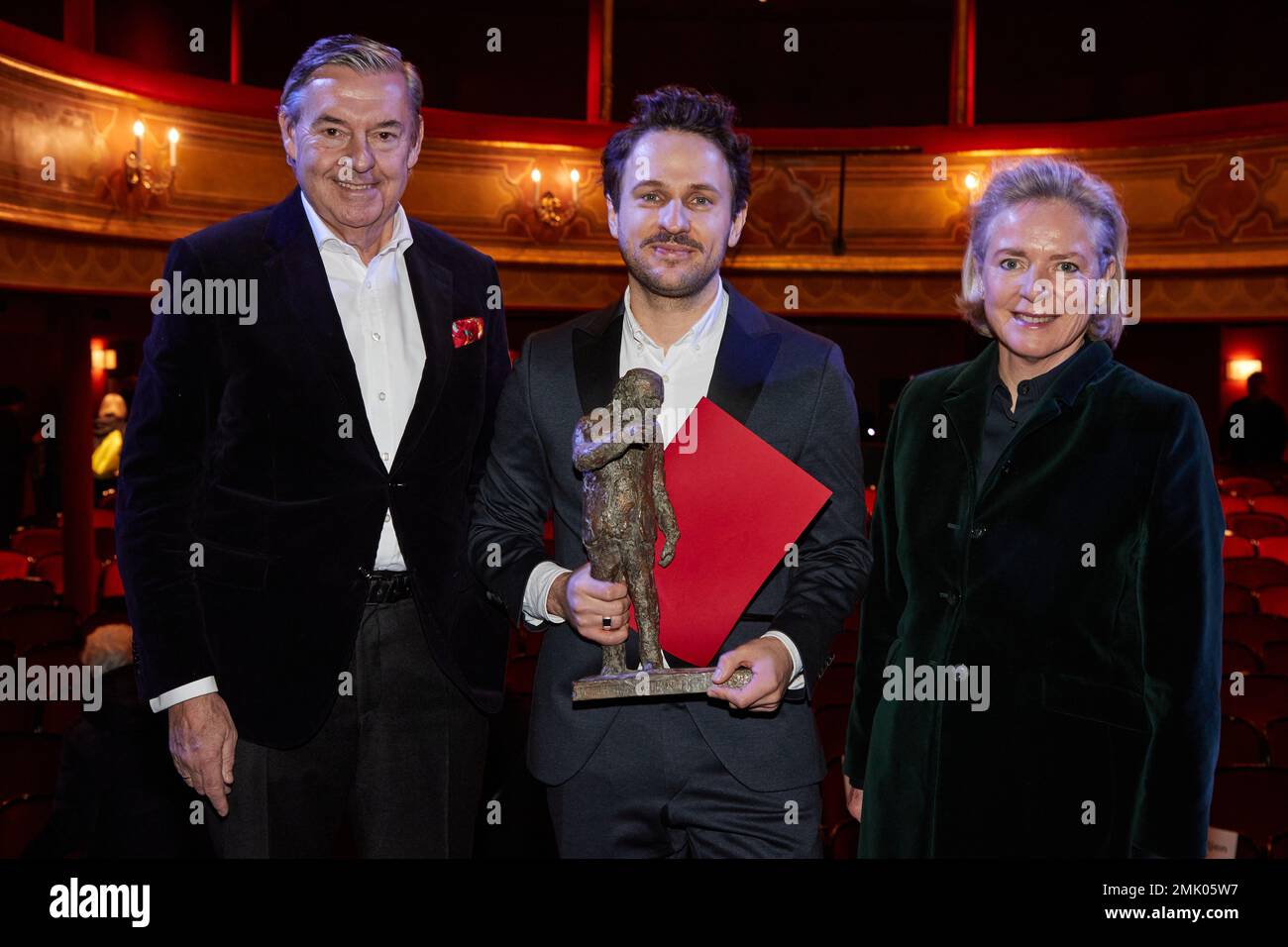 Hamburg, Germany. 28th Jan, 2023. Award winner Dimitrij Schaad (m ...