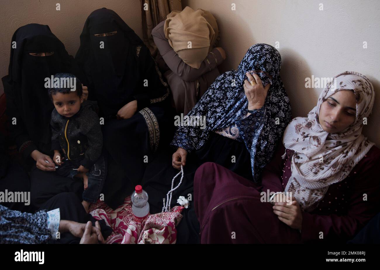 Relatives mourn the death of Palestinian 24-year-old Abdullah Abed al ...