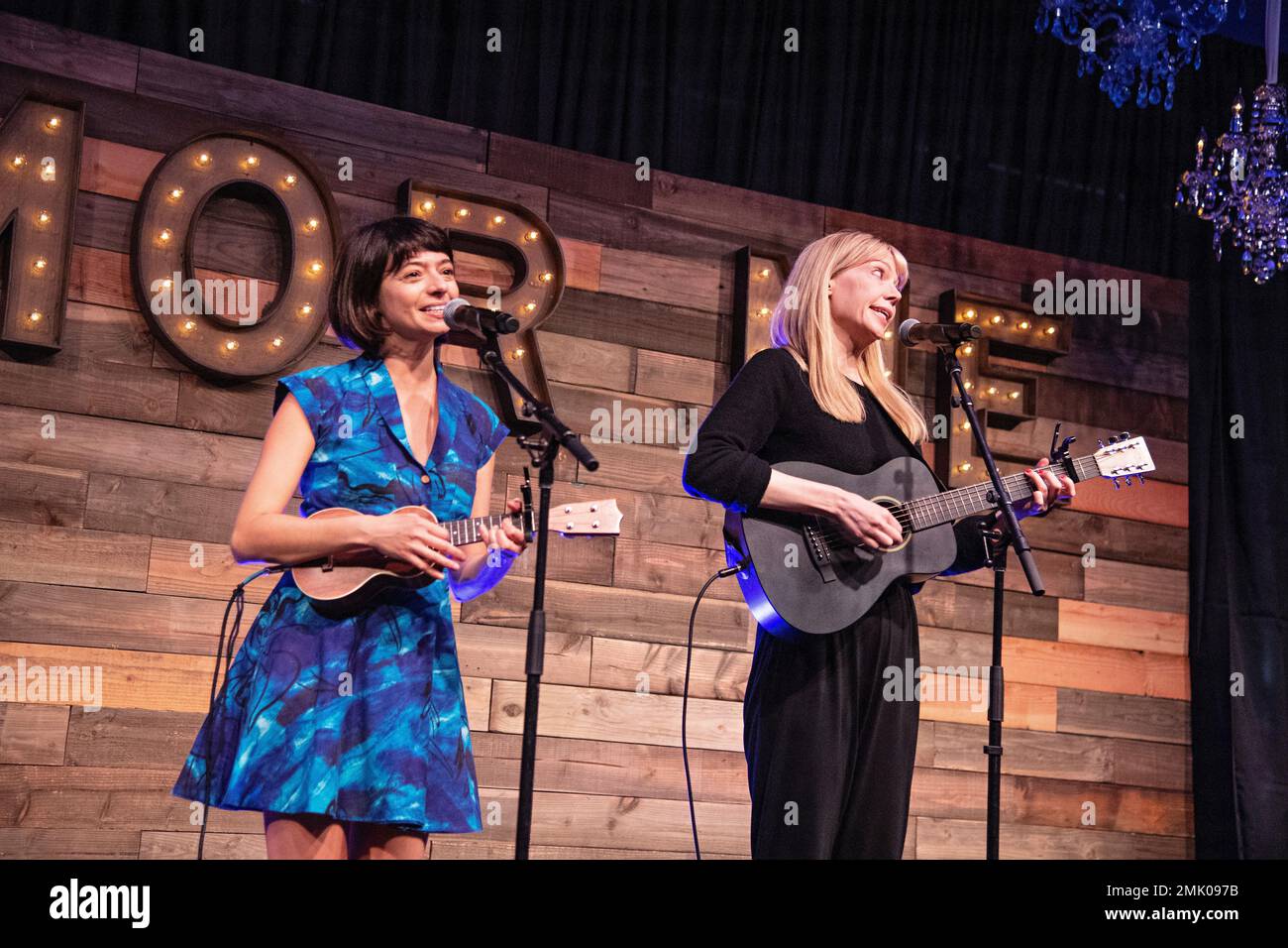 Kate Micucci Left And Riki Lindhome Of The Comedy Duo Garfunkel And