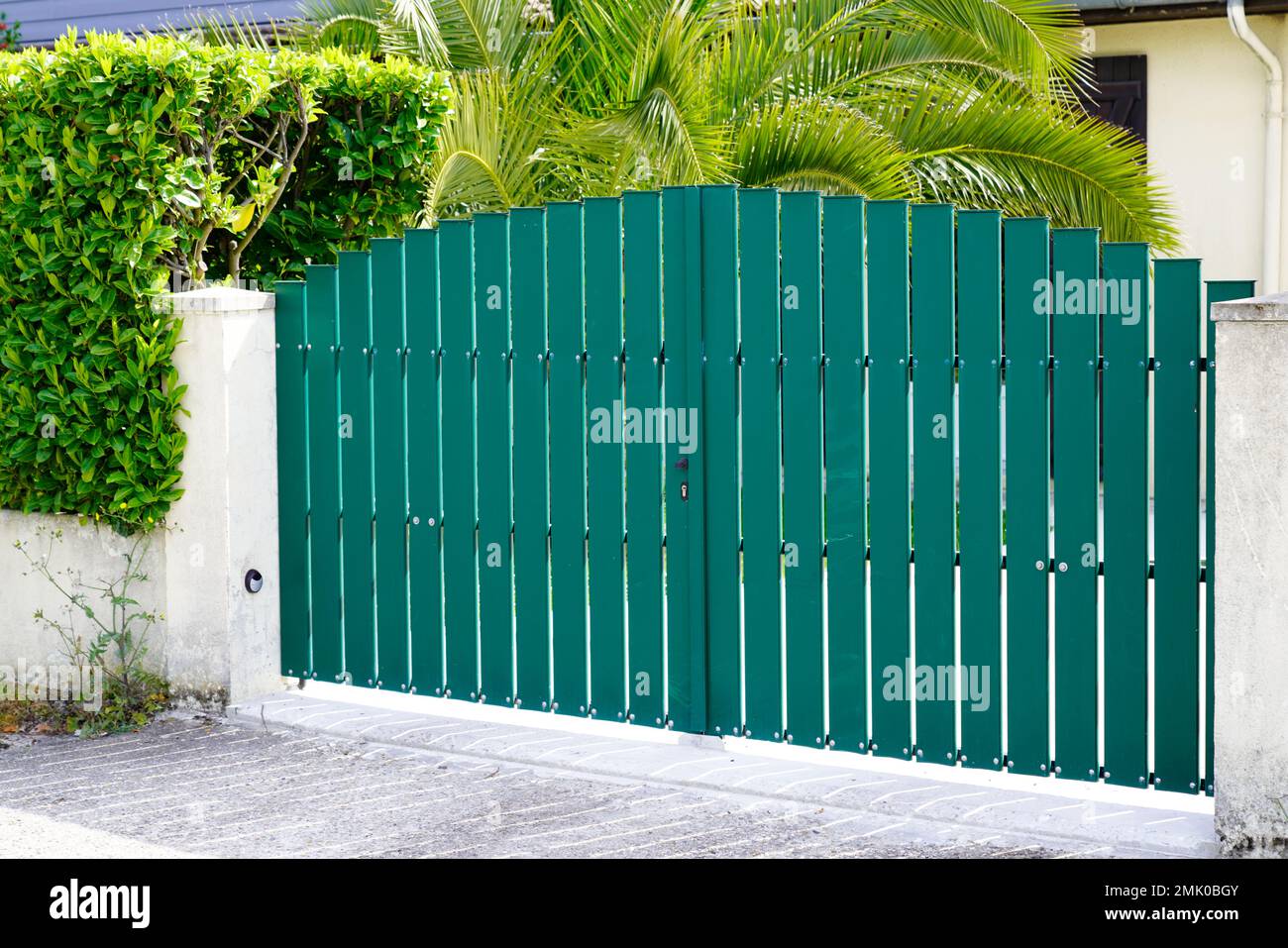 portal green design metal aluminum gate of modern house Stock Photo - Alamy