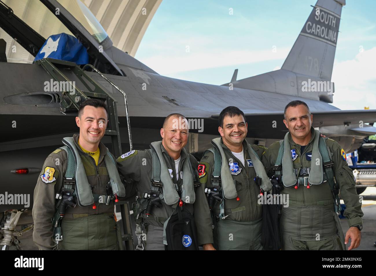 Colombian left wing hi-res stock photography and images - Alamy