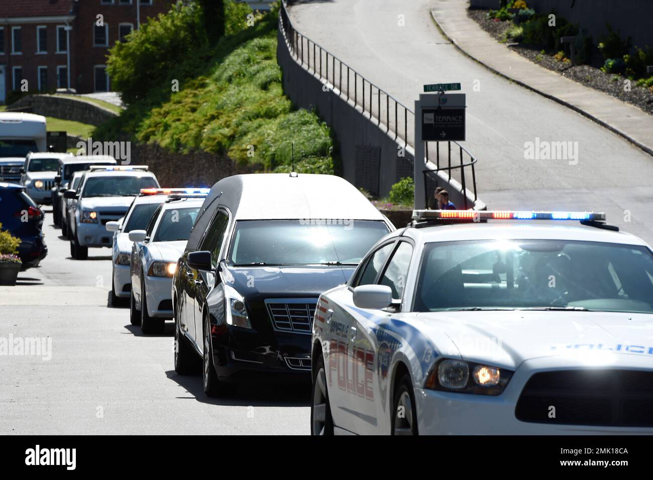 The hearse carrying the casket of Riley Howell arrives for his memorial ...