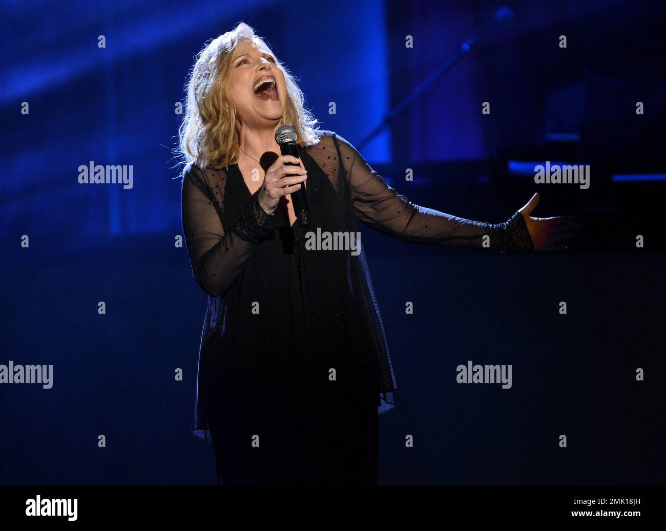 Roslyn Kind performs during the In Memoriam at the 46th annual Daytime ...