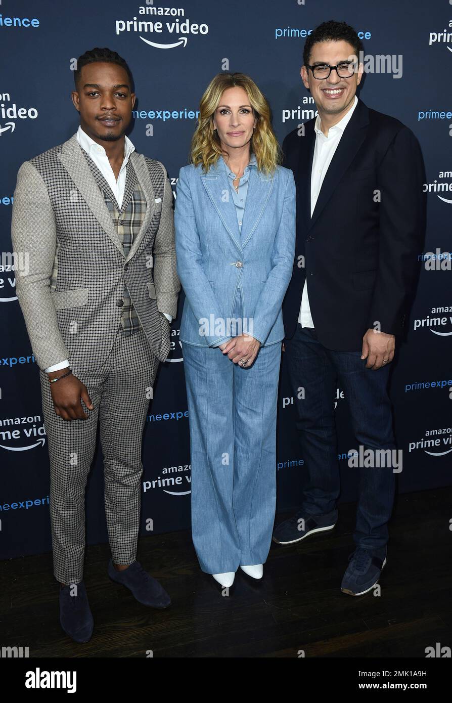 Stephan James, Julia Roberts and Sam Esmail arrive at the "Homecoming ...