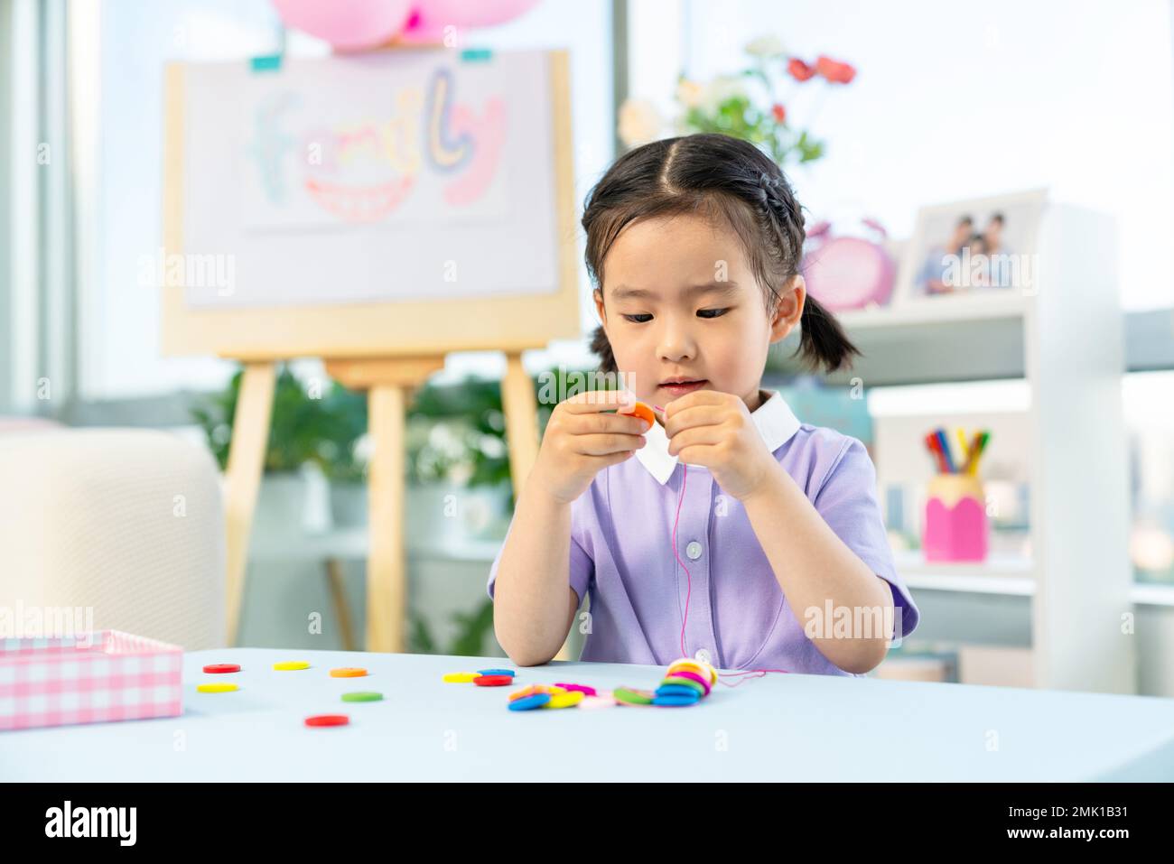 Children do manual Stock Photo - Alamy