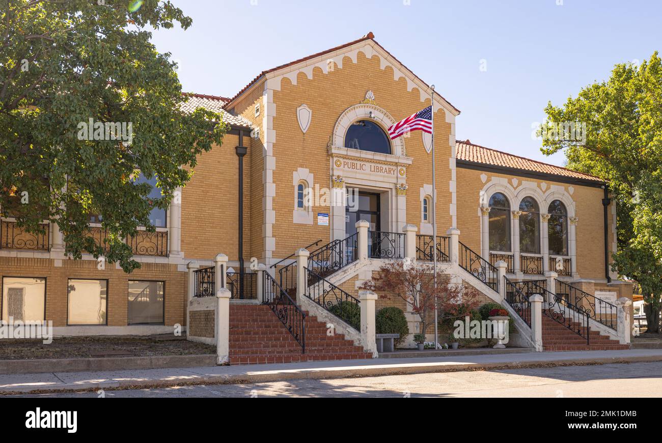 Blackwell, Oklahoma, USA - October 17, 2022: The old Blackwell Public ...