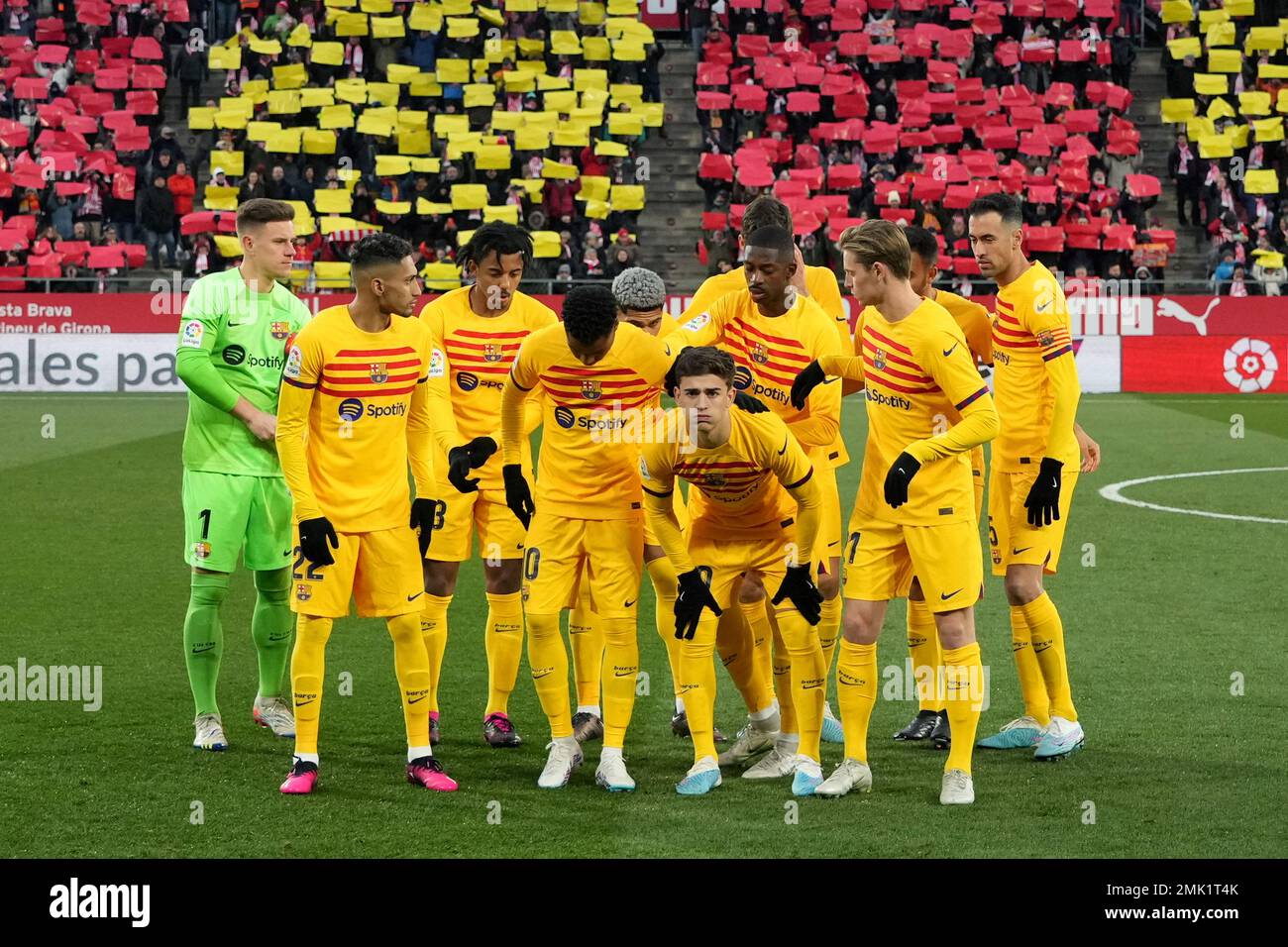 FC Barcelona team group during the La Liga match between Girona FC and ...