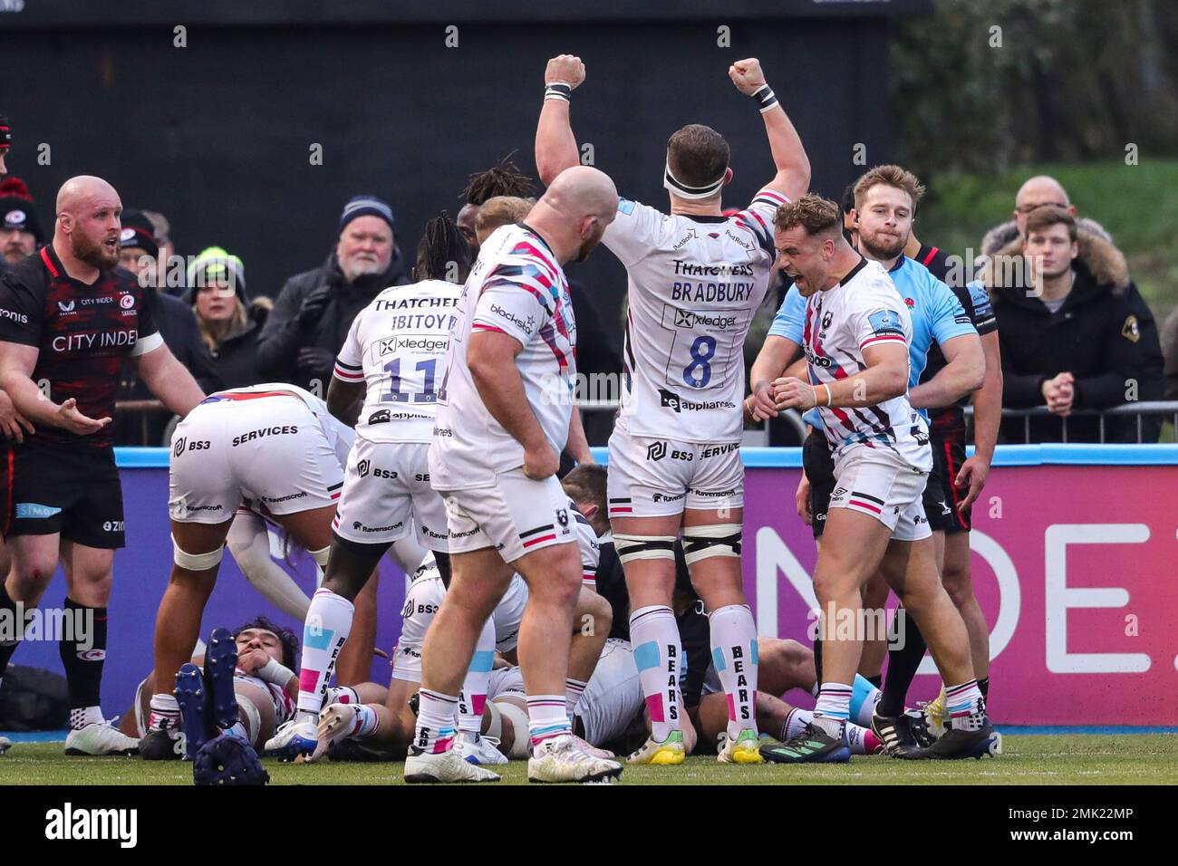 Bristol's Harry Thacker scores a try as Magnus Bradbury and James ...