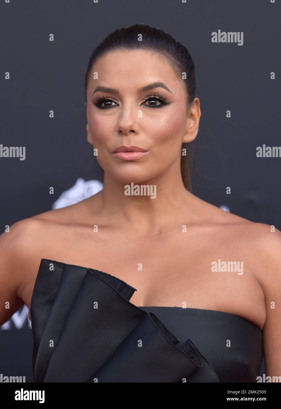 Eva Longoria arrives at the Billboard Music Awards on Wednesday, May 1 ...