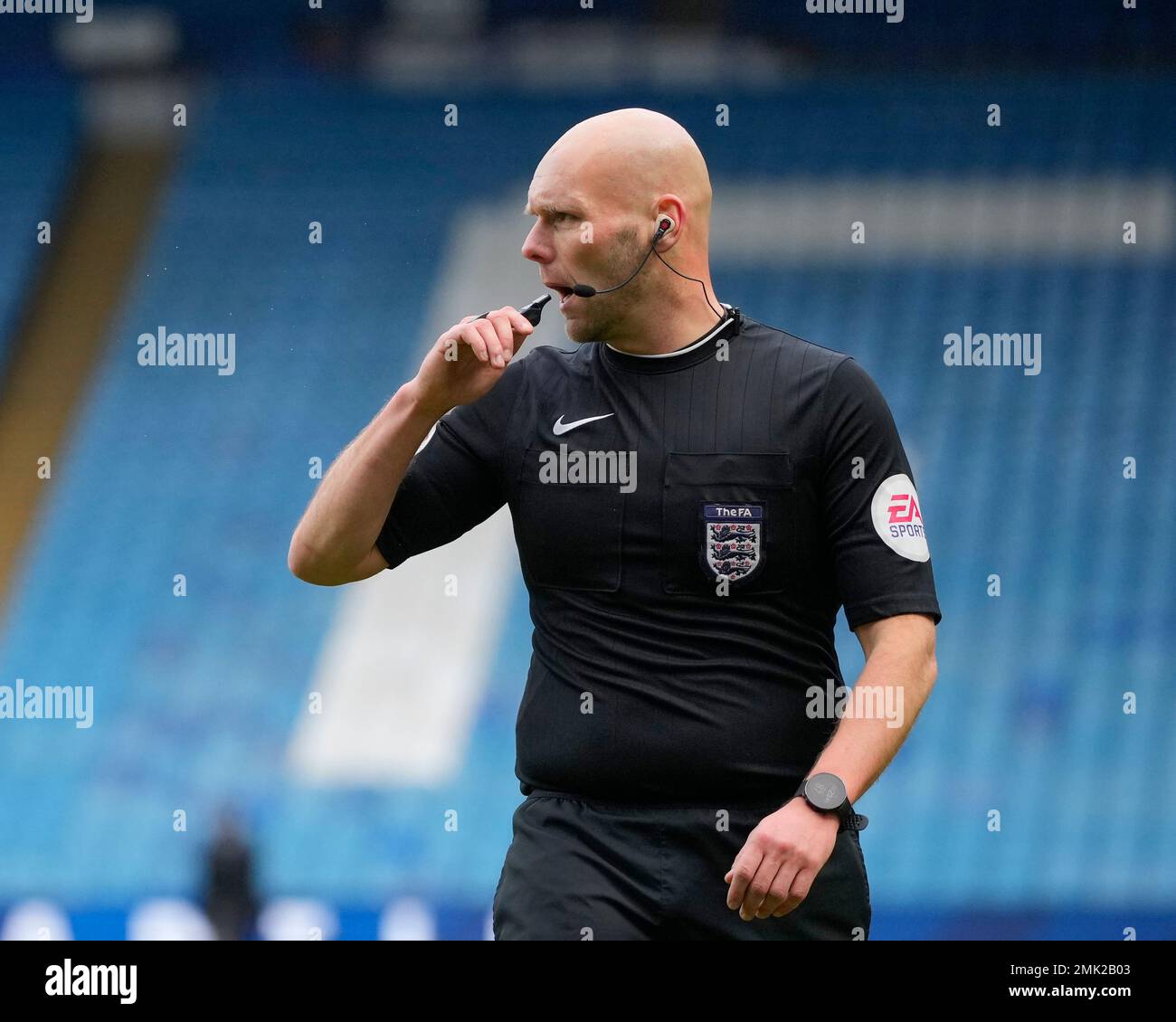 Referee Charles Breakspear during the Emirates FA Cup Fourth Round ...