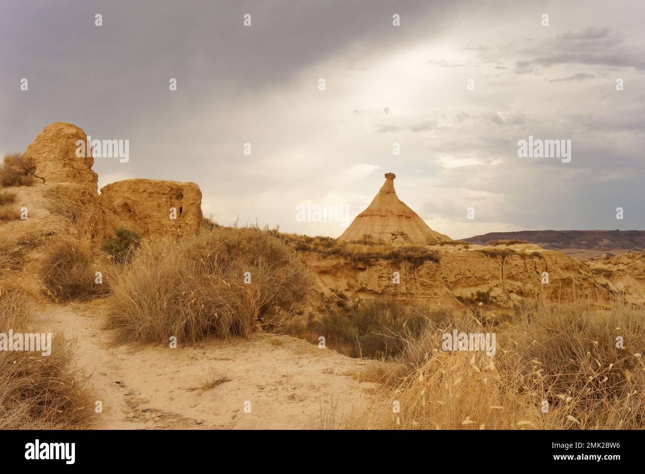 Saragossa in magic light and Bardenas Reales - a landscape from another ...