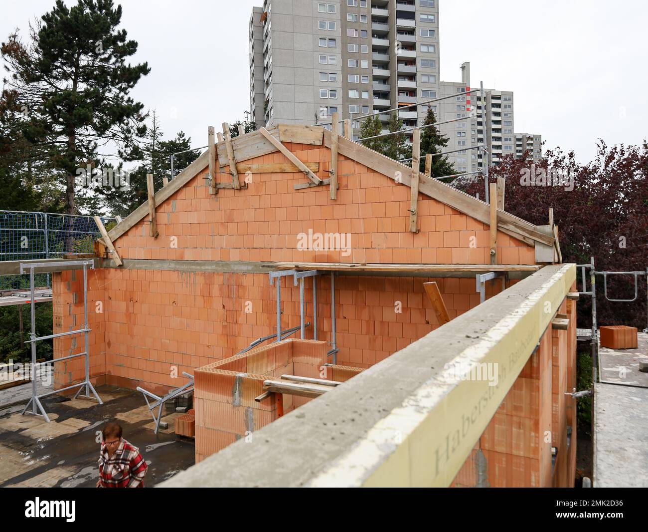 bungle in building a house Stock Photo - Alamy