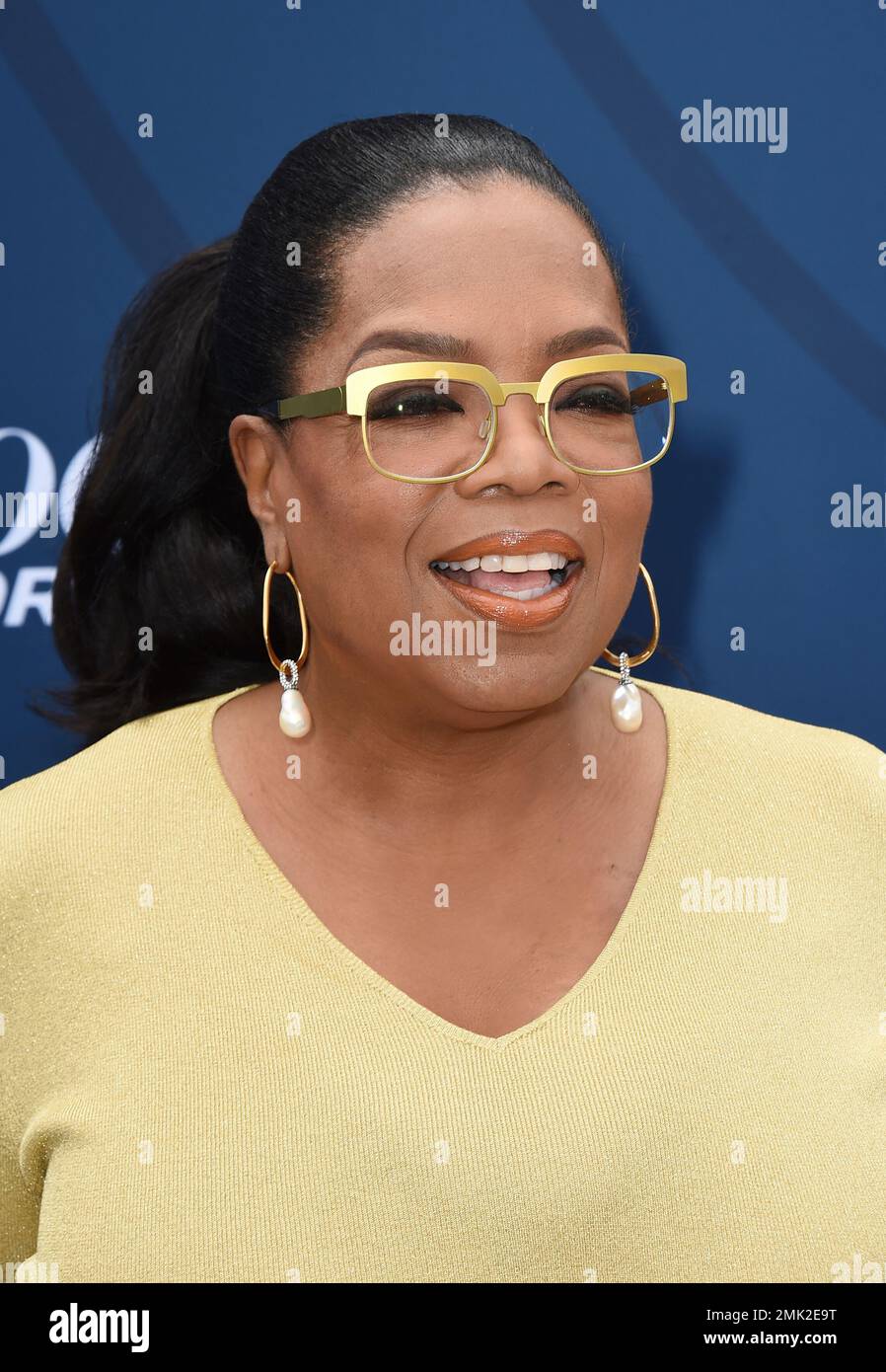 Oprah Winfrey arrives at THR's Empowerment in Entertainment Gala at ...