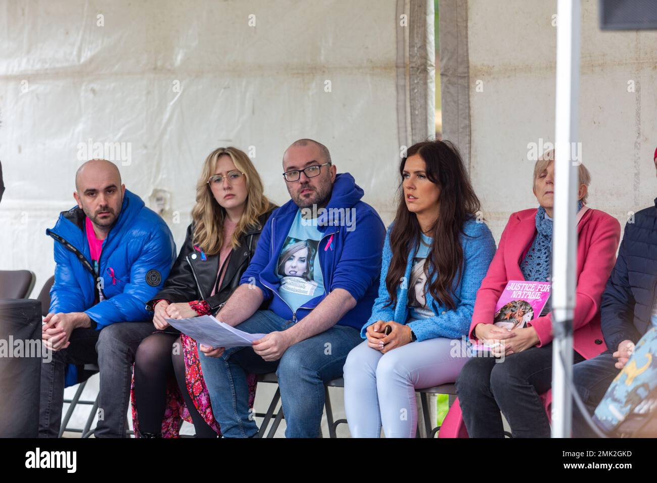 Lurgan UK. 28th Jan, 2023 (L R) Declan McNally (Brother), Jayne Doran ...