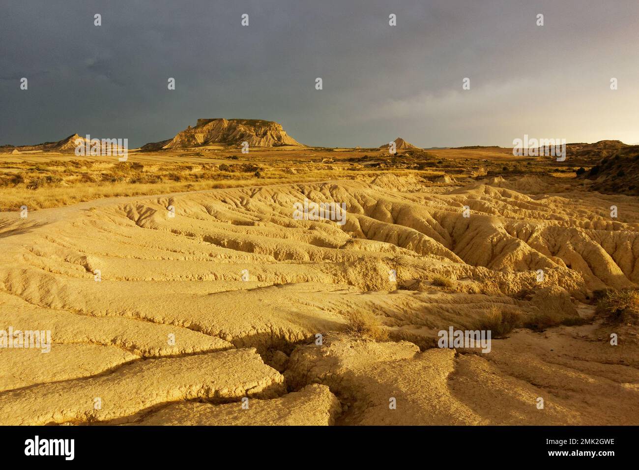 Saragossa in magic light and Bardenas Reales - a landscape from another ...