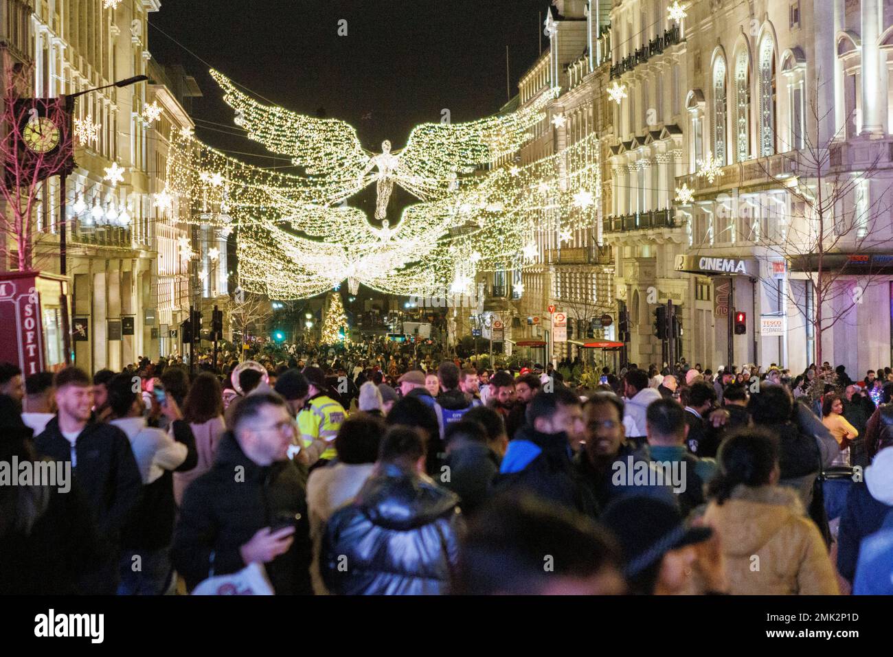 Crowds gather at Piccadilly Circus ahead of New Year’s Eve firework ...