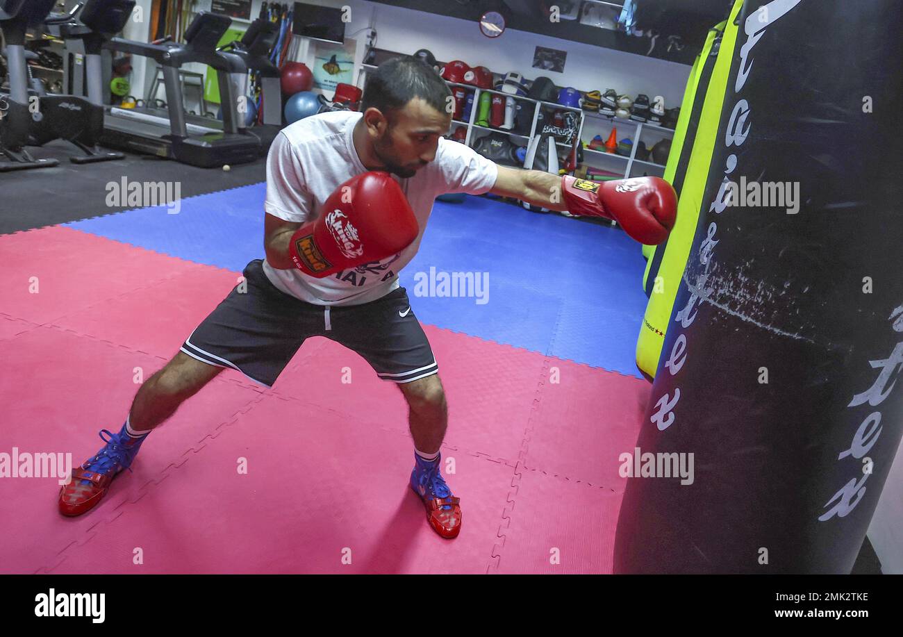 Hong Kong Sikh boxer Taqdeer Singh, at Impakt MMA in Central. 16JAN23 ...
