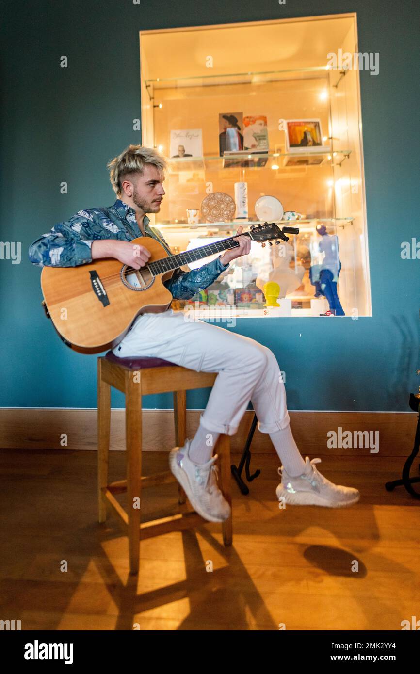 Nathaniel carter gig hi-res stock photography and images - Alamy