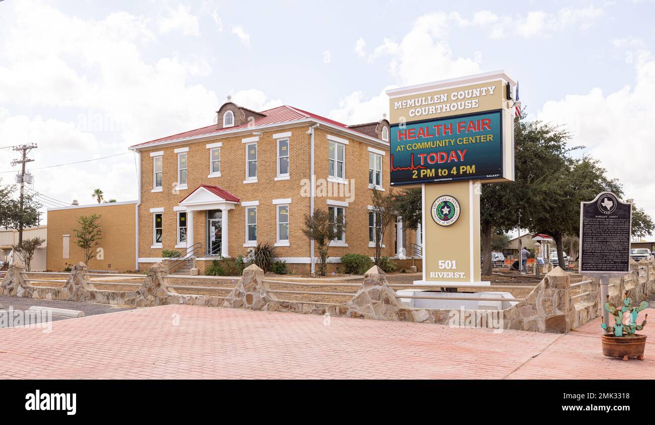 Tilden, Texas, USA - October 14, 2022: The McMullen County Courthouse ...