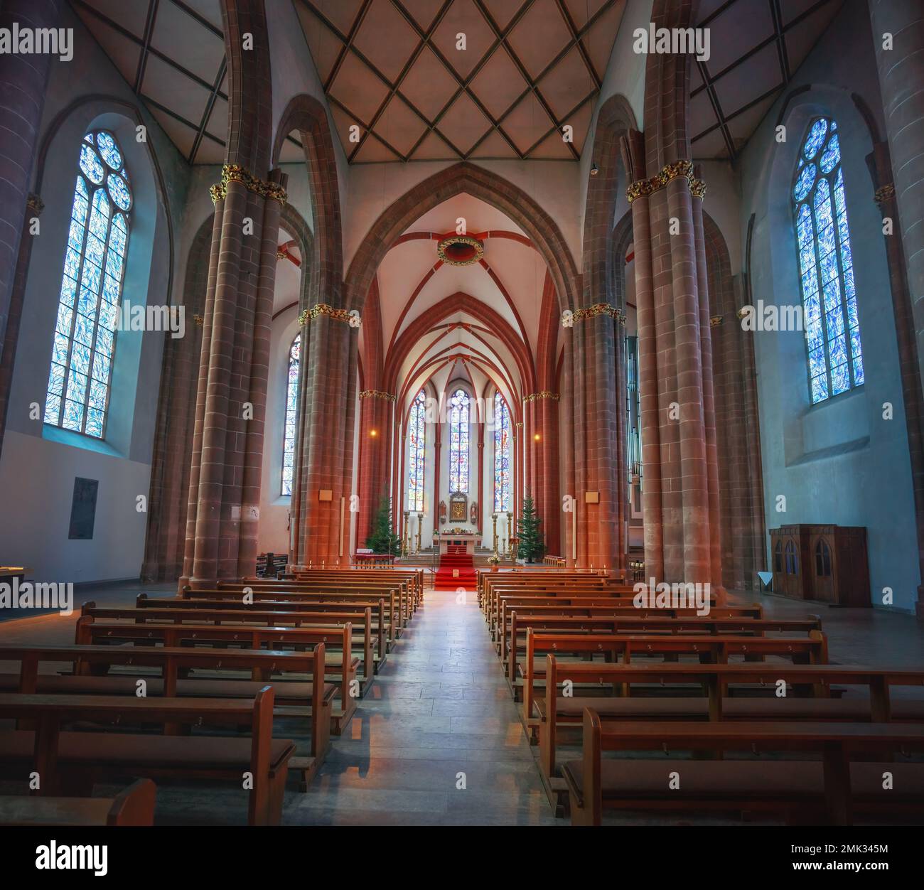 Main Aisle and Altar at St. Stephan Church Interior - Mainz, Germany ...
