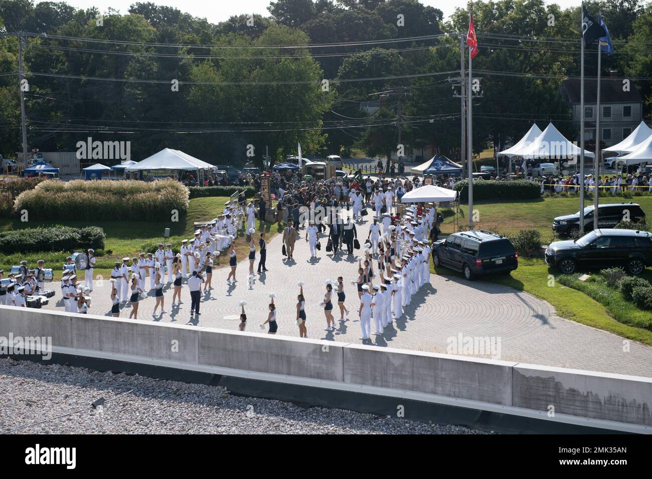 ANNAPOLIS, Md. (Sept. 08, 2022) U.S. Naval Academy Football team walks ...