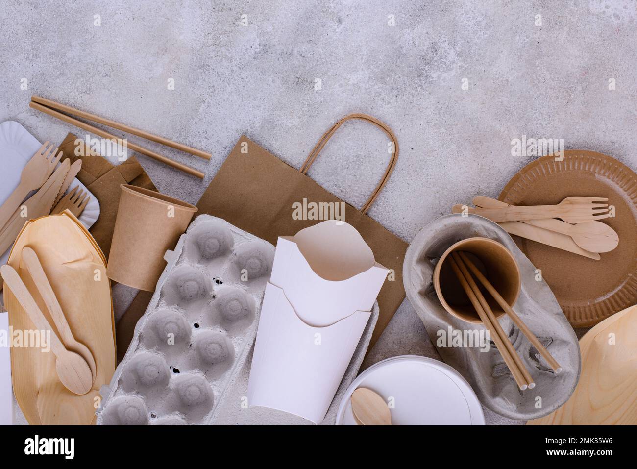 Reusable eco friendly sustainable food packagind Stock Photo - Alamy