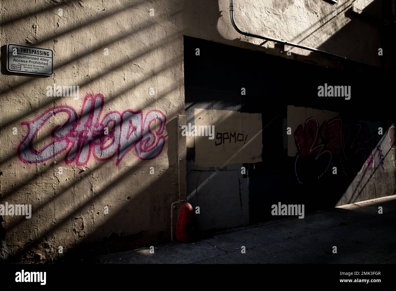Seattle downtown alleyway hi-res stock photography and images - Alamy