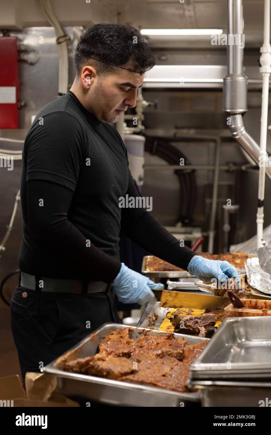 220902-N-YC581-2033 PACIFIC OCEAN (Sept. 3, 2022) – Lance Cpl. Louis ...