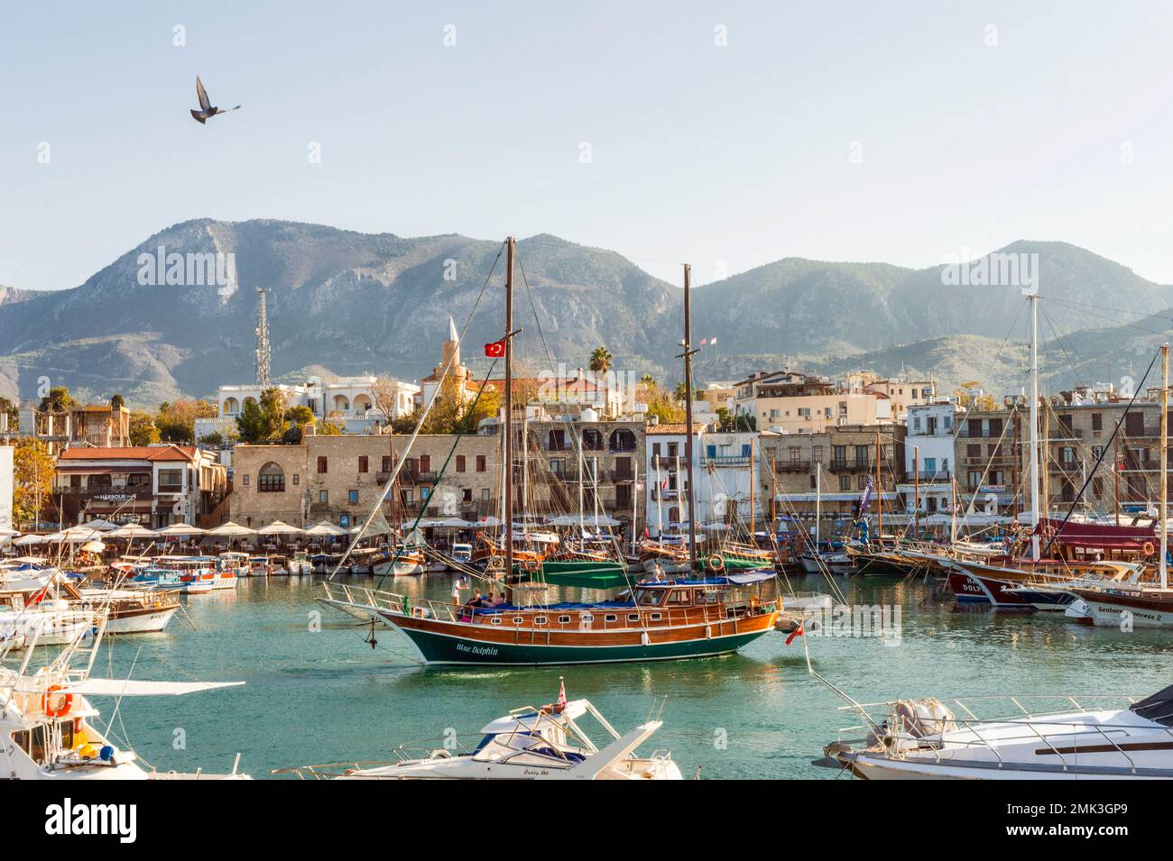Der Fischerhafen von Keryneia an der Nordküste Zyperns. | The fishing ...