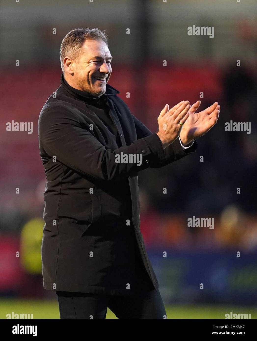 Efl scott lindsey hi-res stock photography and images - Alamy
