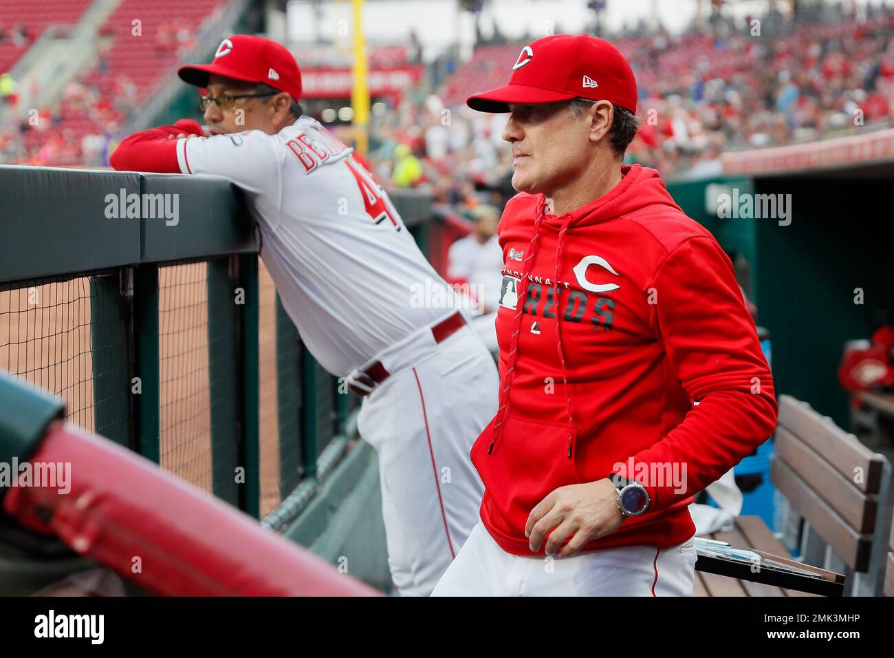 Cincinnati Reds manager David Bell, right, works the dugout in the ...