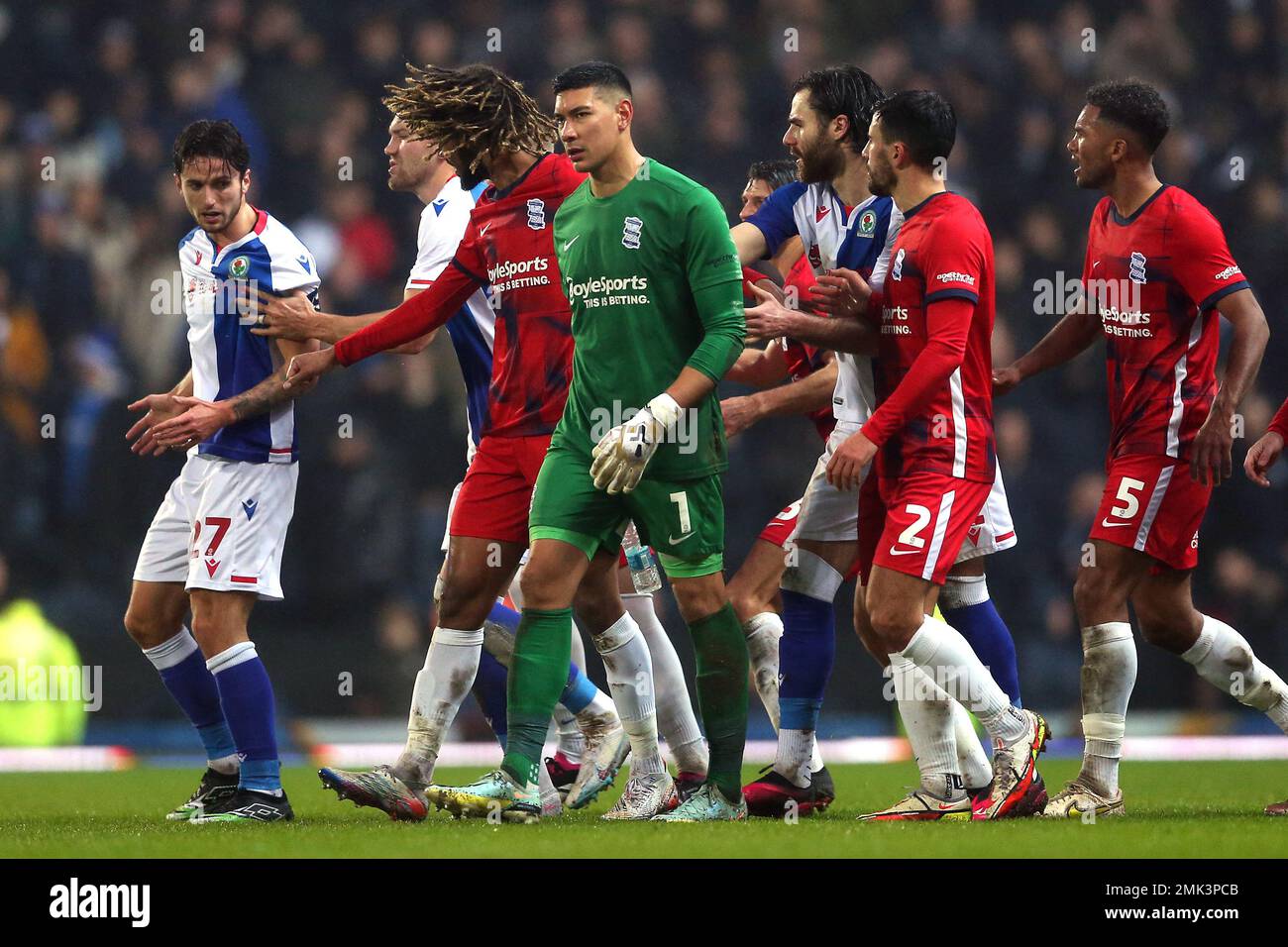 Birmingham City goalkeeper Neil Etheridge (centre) with team-mates as ...