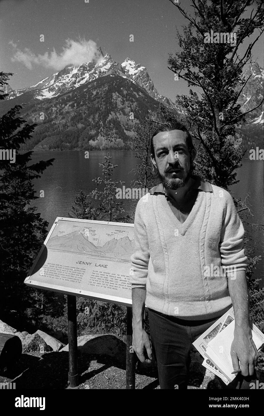 Jorge Ariel Madrazo, Argentine journalist, writer, poet, Wyoming, USA ...