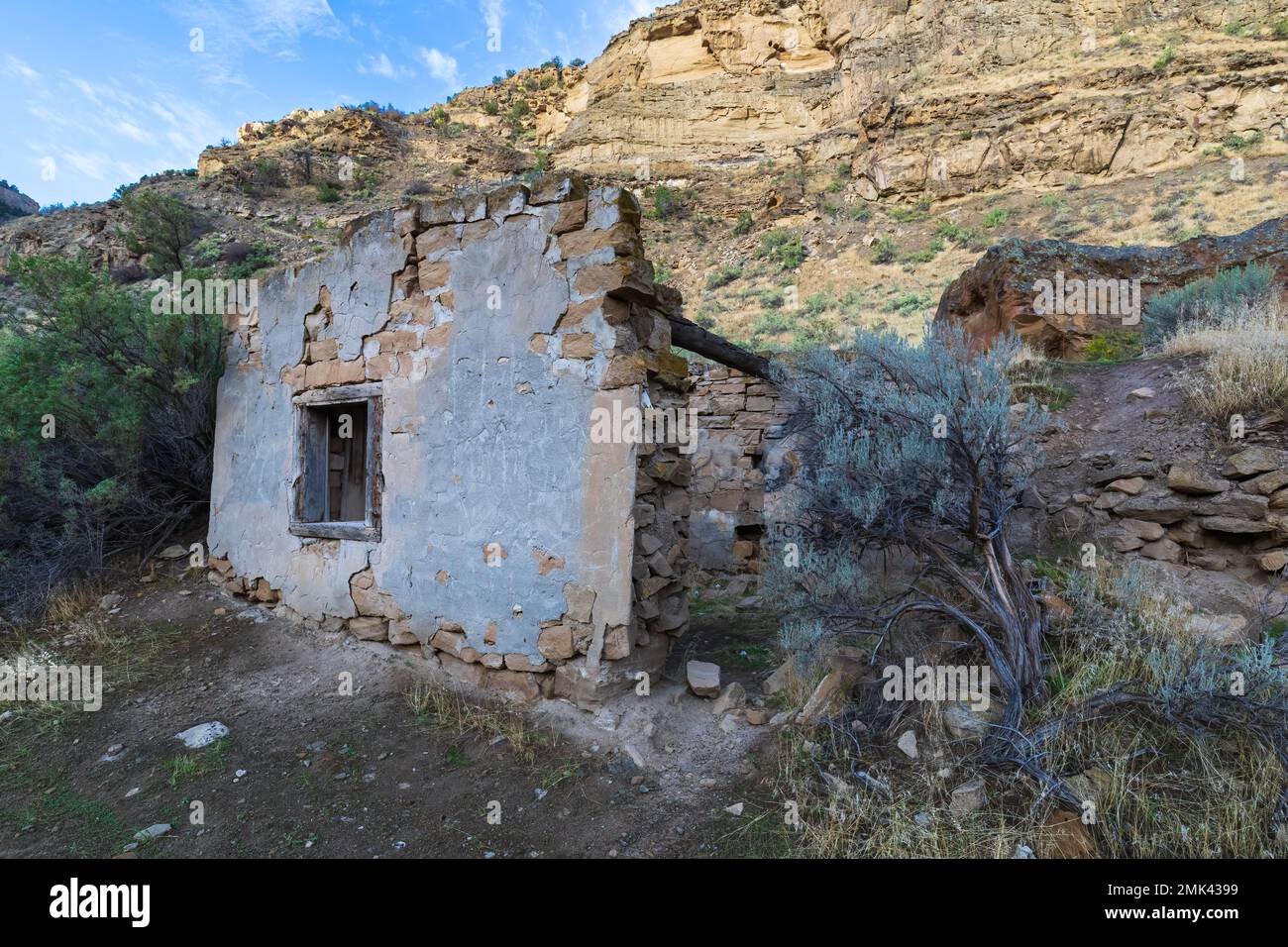Old stucco deserted home in the mountains Stock Photo - Alamy
