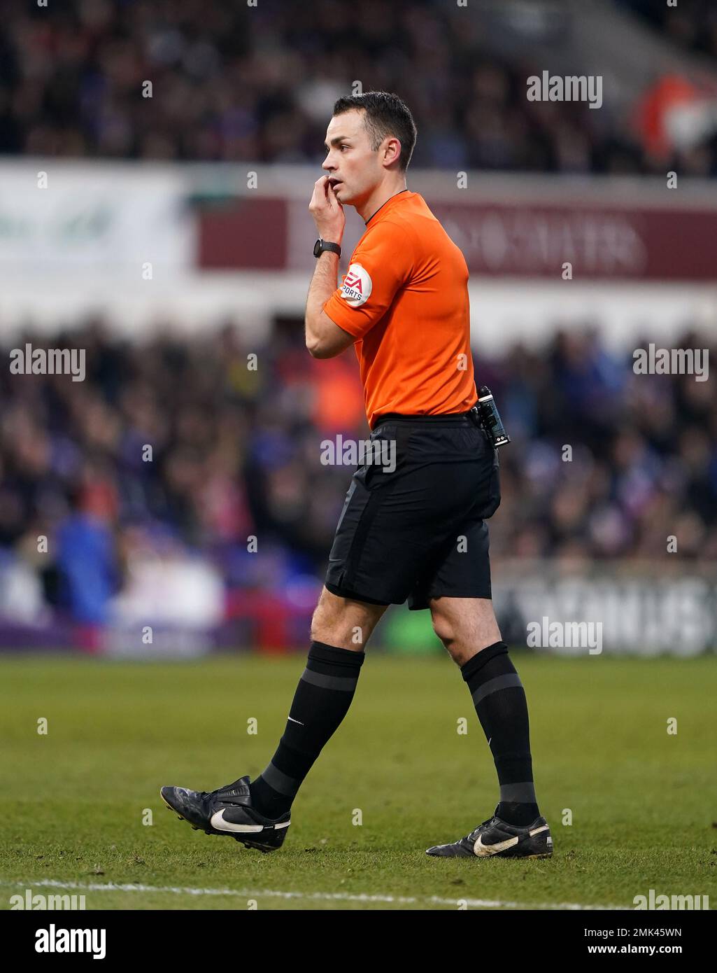Referee Tom Nield during the Emirates FA Cup fourth round match at ...