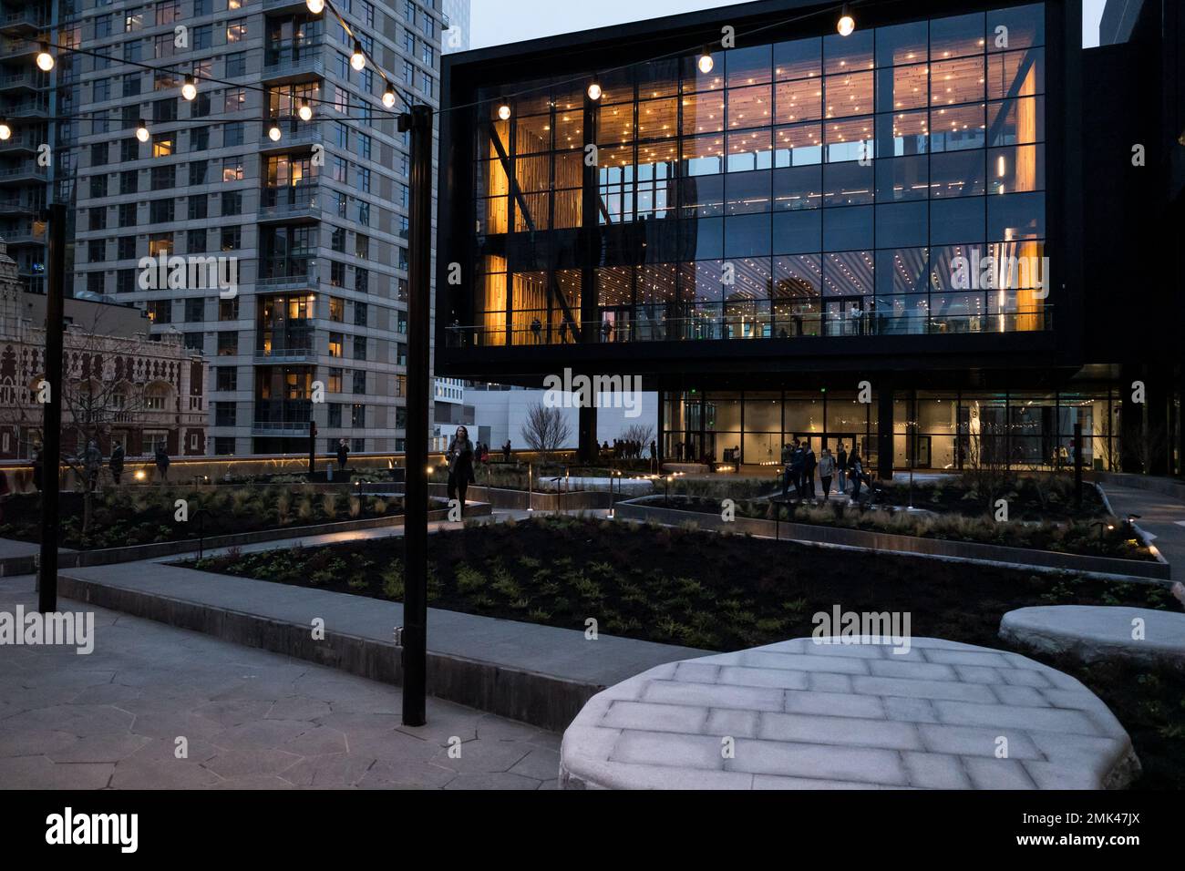 Seattle convention center summit hi-res stock photography and images ...