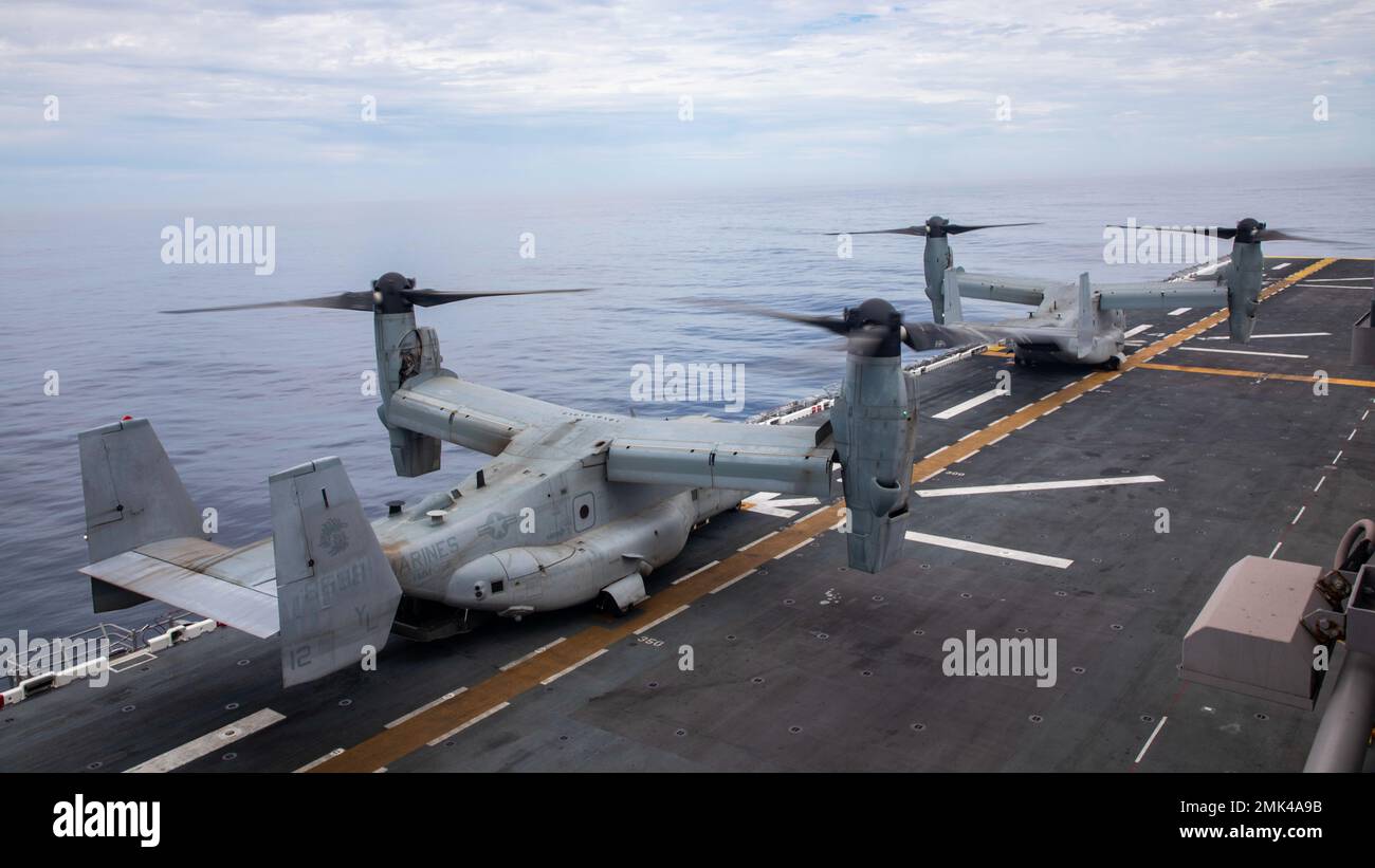 PACIFIC OCEAN (Sept. 4, 2022) - U.S. Marine Corps MV-22B Osprey pilots ...