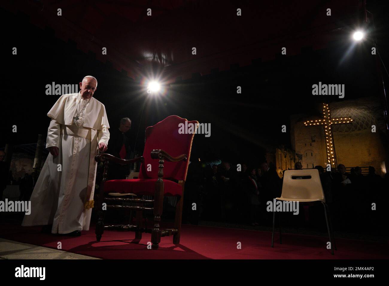 Pope Francis arrives to preside over the Via Crucis (Way of the Cross ...