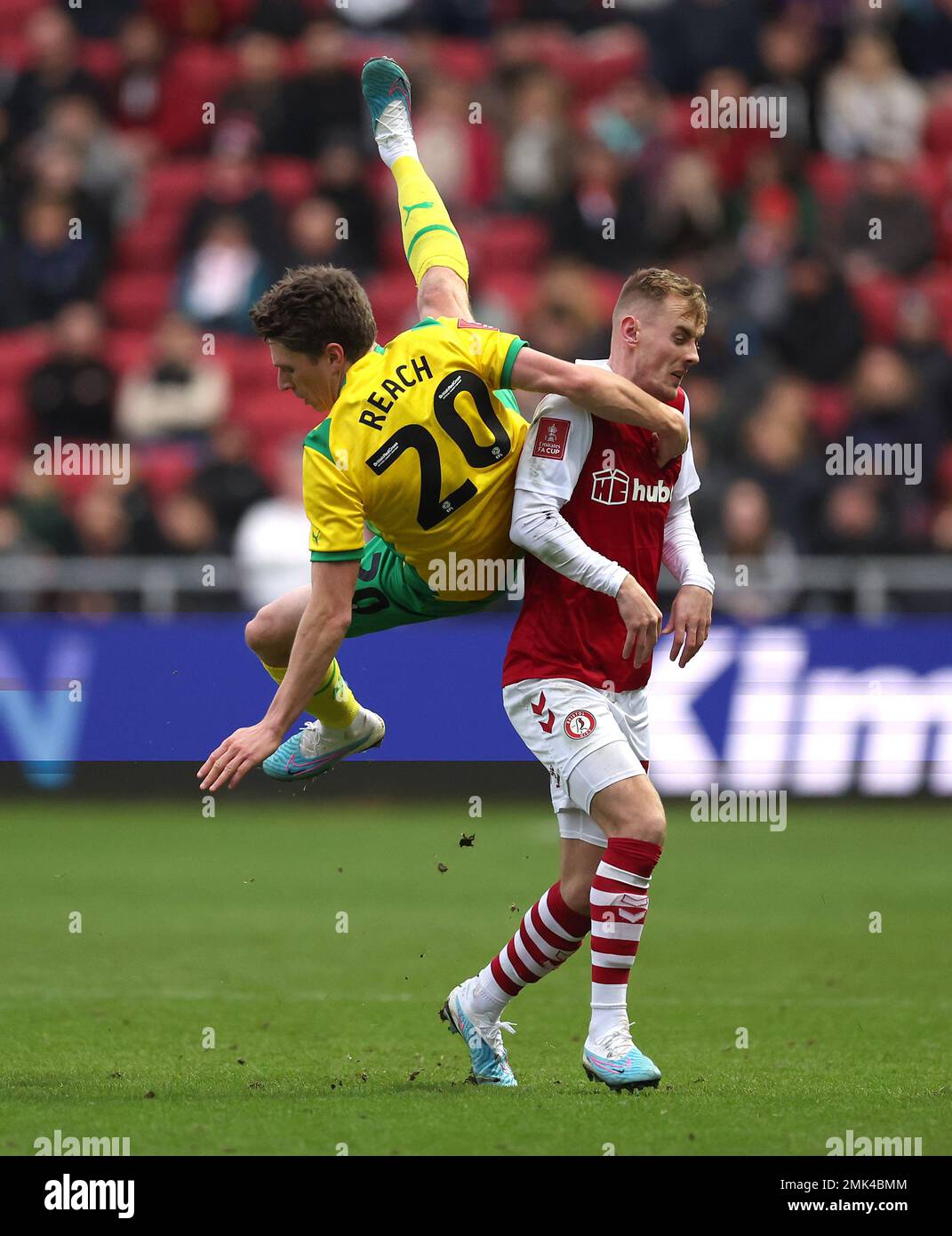 West Bromwich Albion's Adam Reach (left) and Bristol City's Mark Sykes ...
