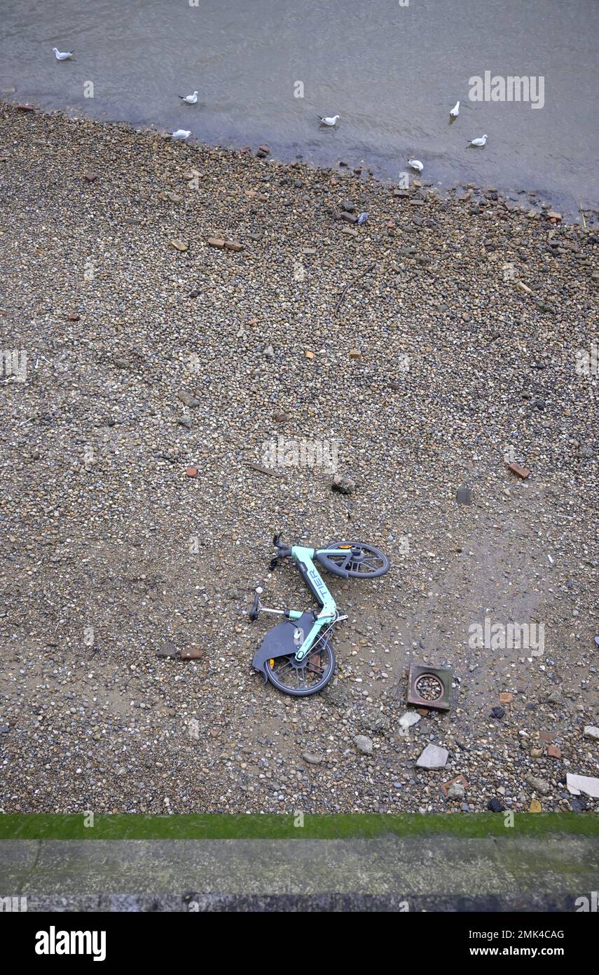 London, England, UK. A 'Tier' electric rental bike dumped on the south ...