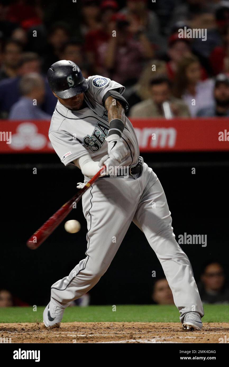 Seattle Mariners' Tim Beckham connects for an RBI single during the ...