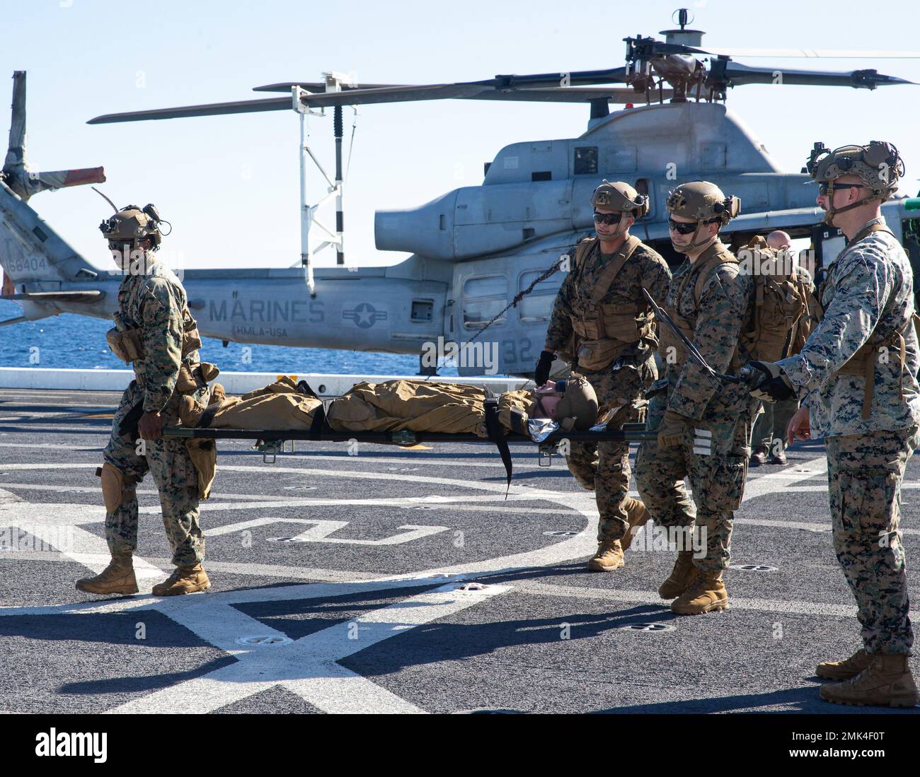 Marines 2 4 marines battalion carry hi-res stock photography and images ...