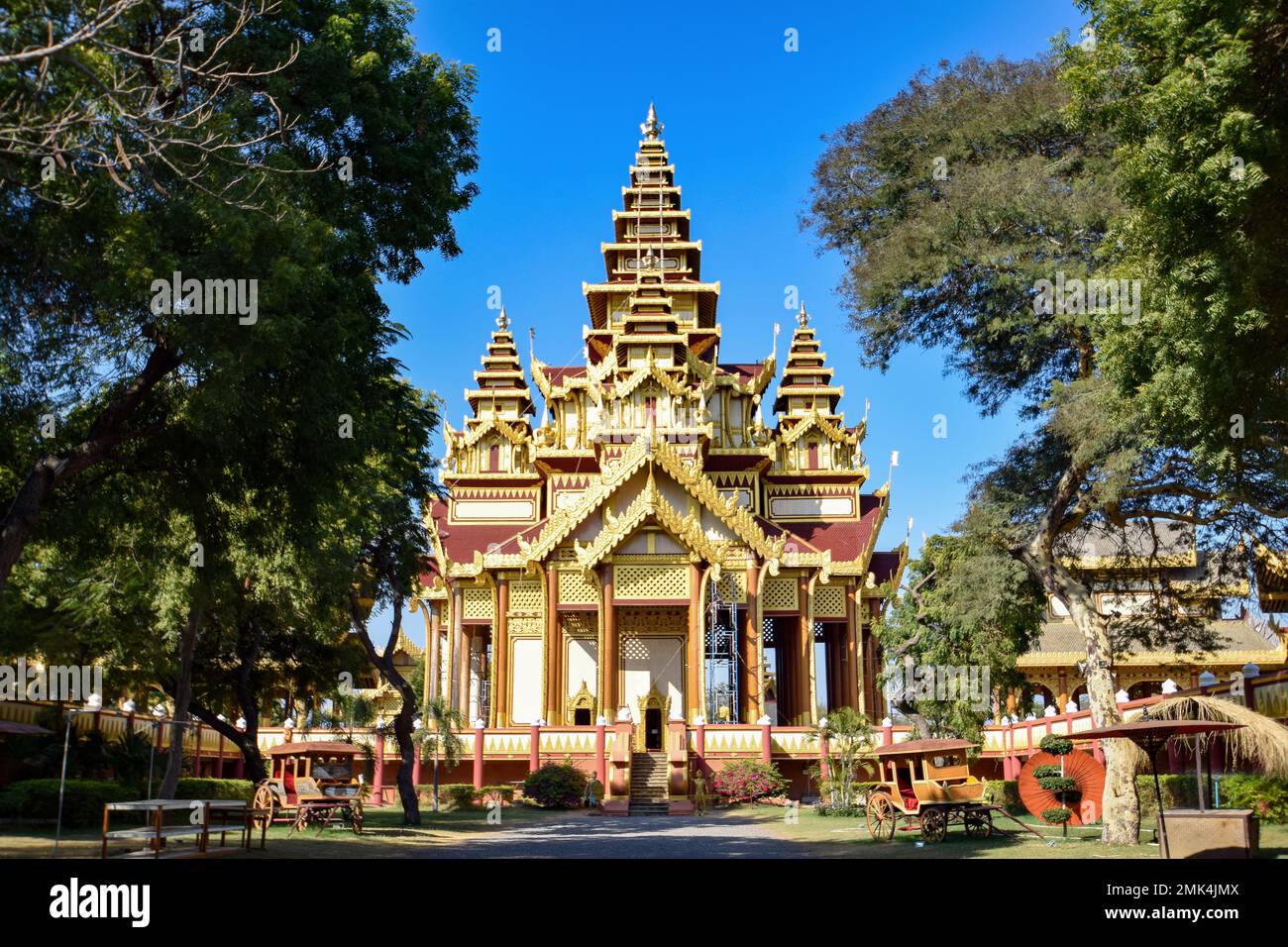 Bagan golden palace Stock Photo - Alamy