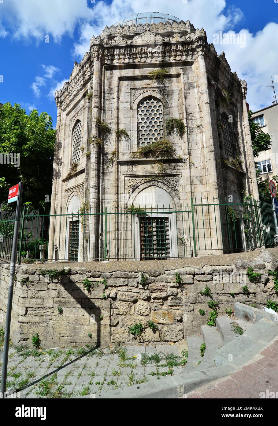 Sinan pasha tomb hi-res stock photography and images - Alamy