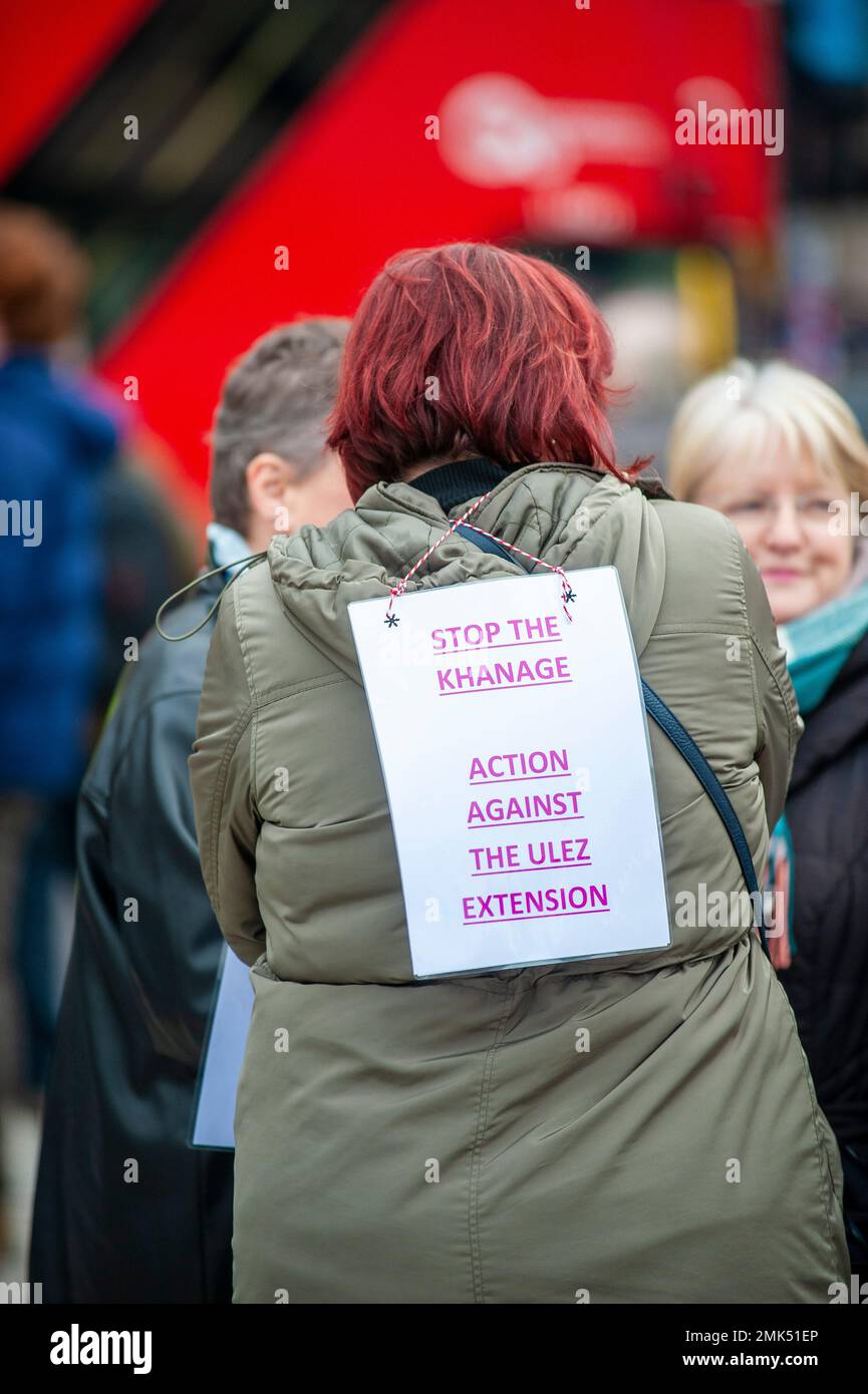 London, UK. 28th Jan, 2023. Anti-ULEZ Ultra Low Emission Zone expansion ...