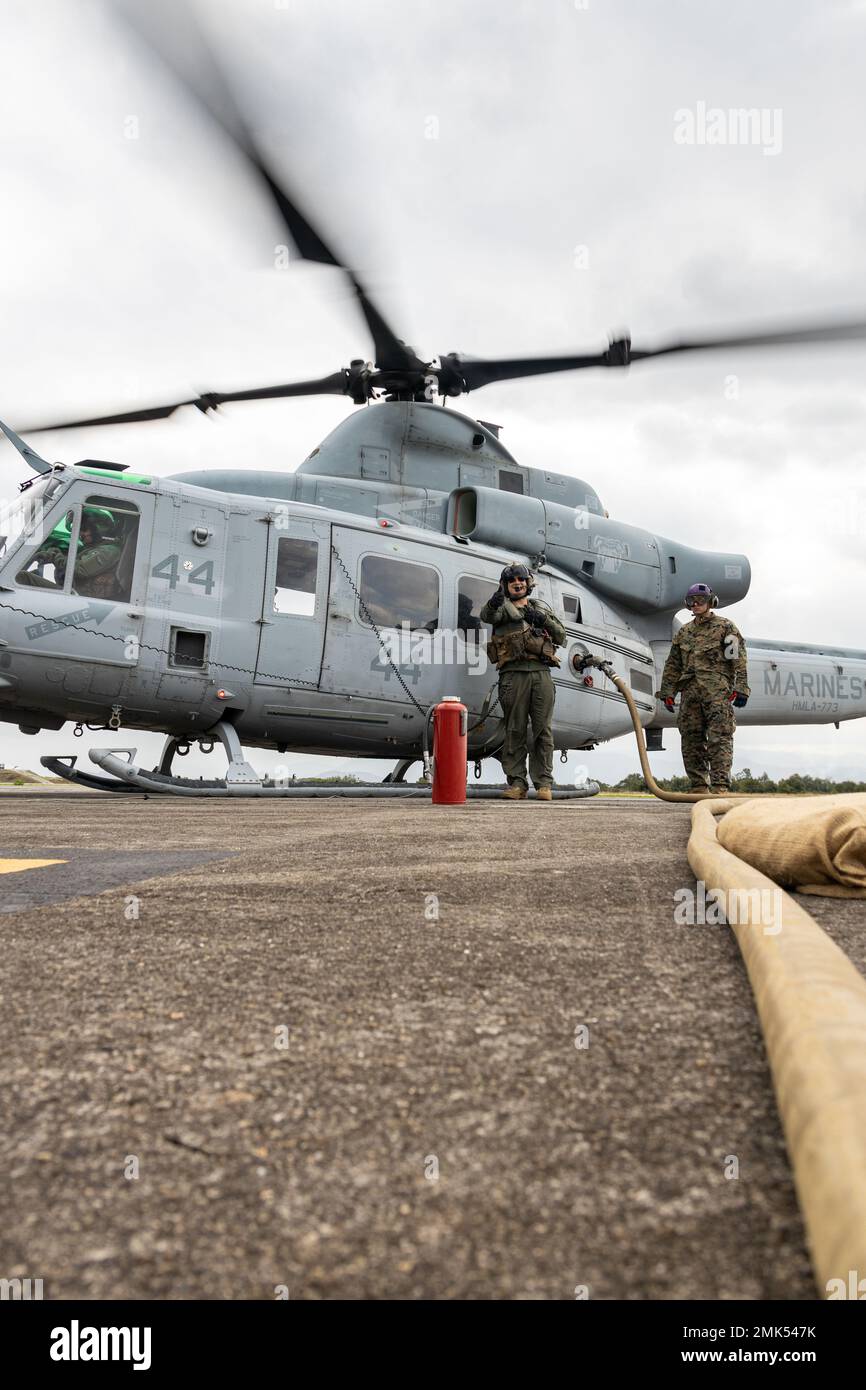 U.S. Marines with Marine Light Attack Helicopter Squadron (HMLA) 773 ...