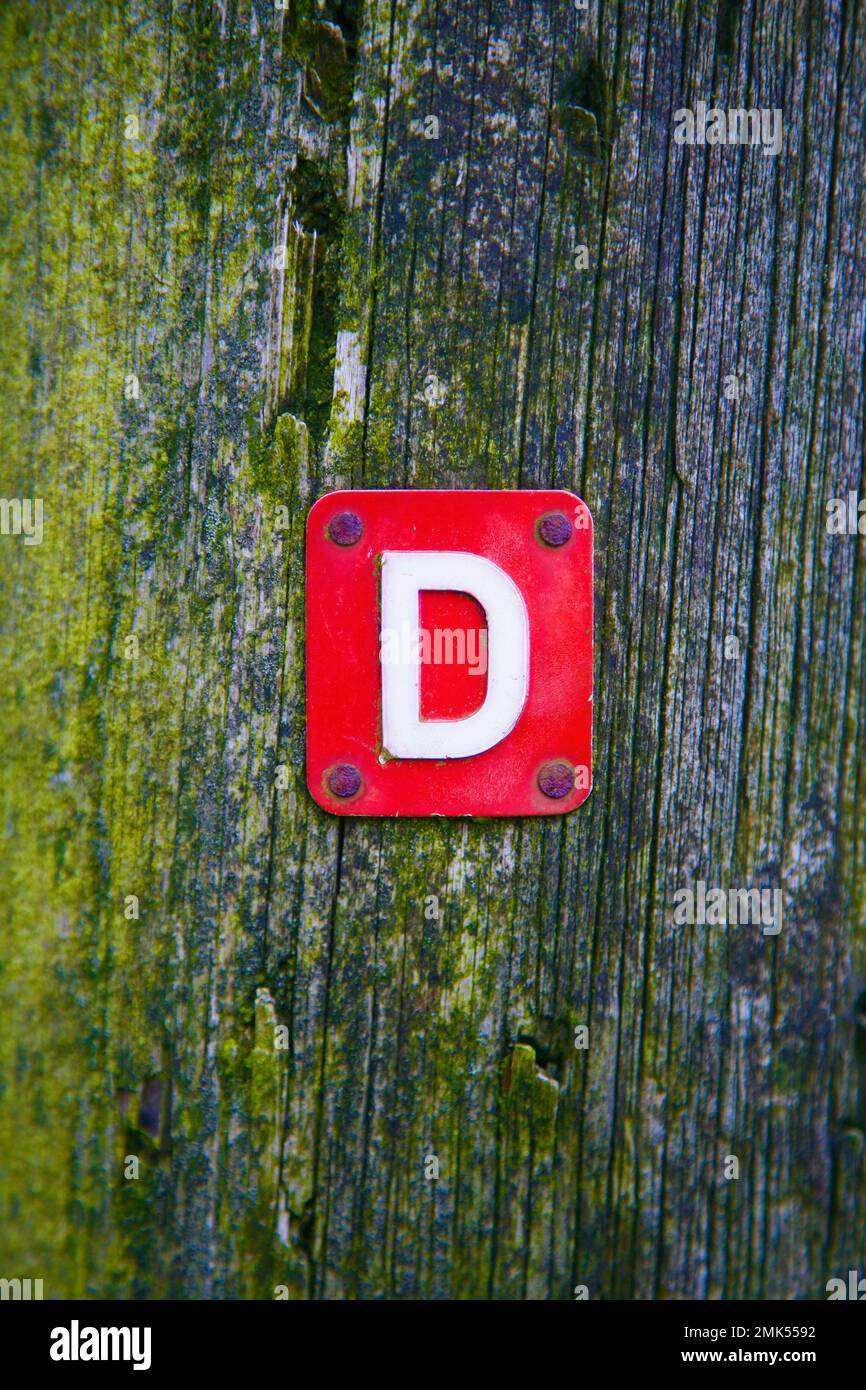 Defective telegraph pole hi-res stock photography and images - Alamy